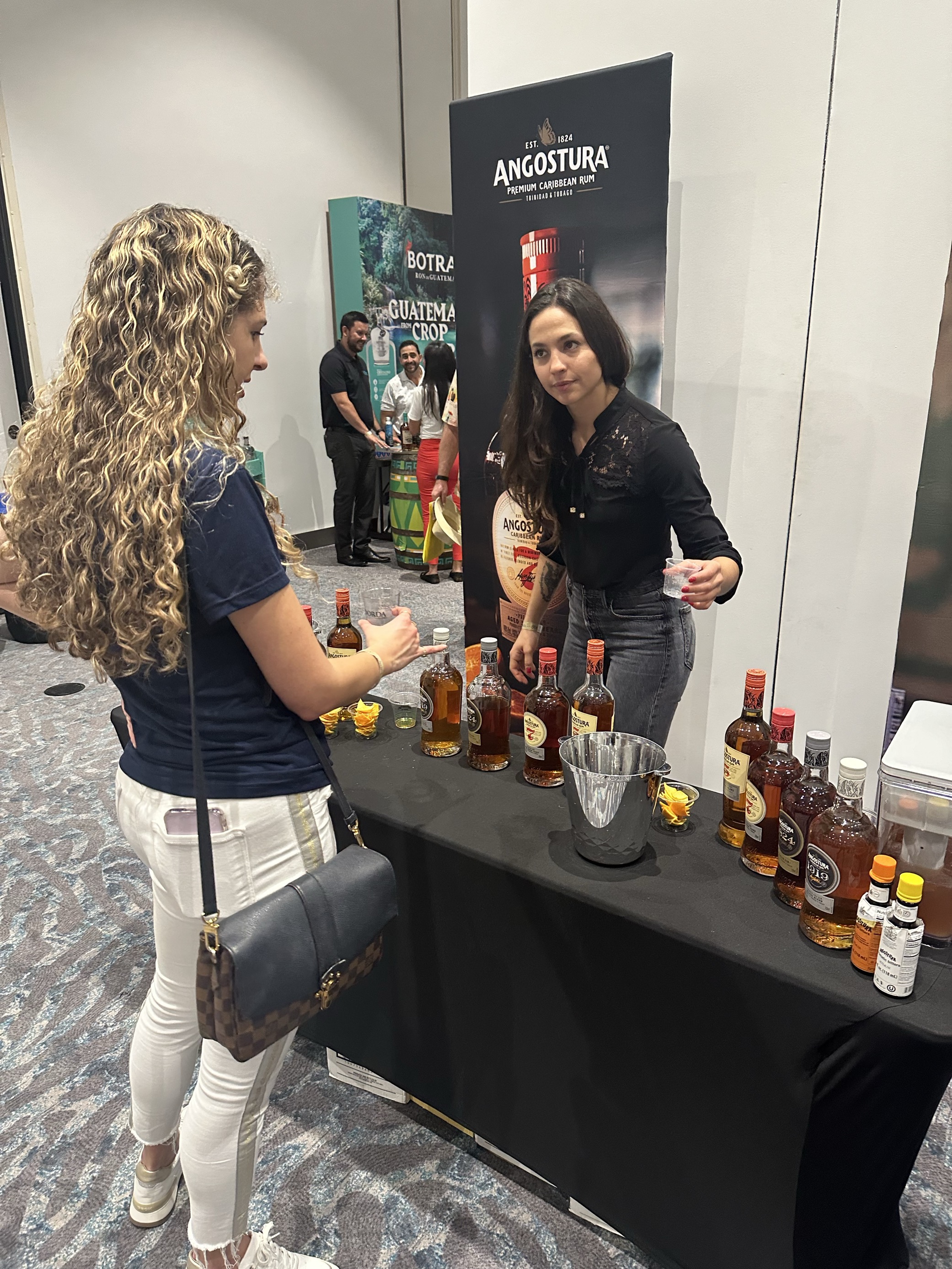 ANGOSTURA® HAD A RUM-TASTIC TIME AT THE 5TH MIAMI RUM CONGRESS - ANGOSTURA